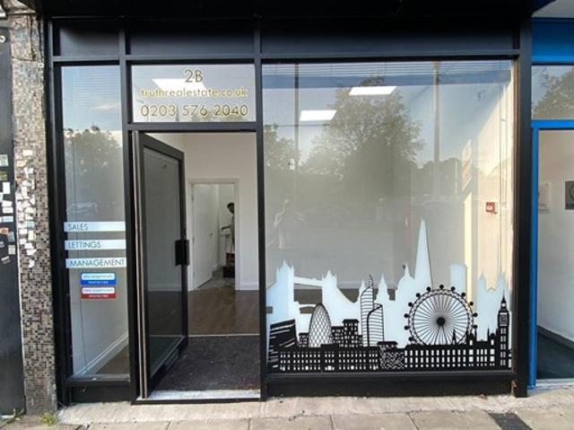 2 bedroom commercial property for rent