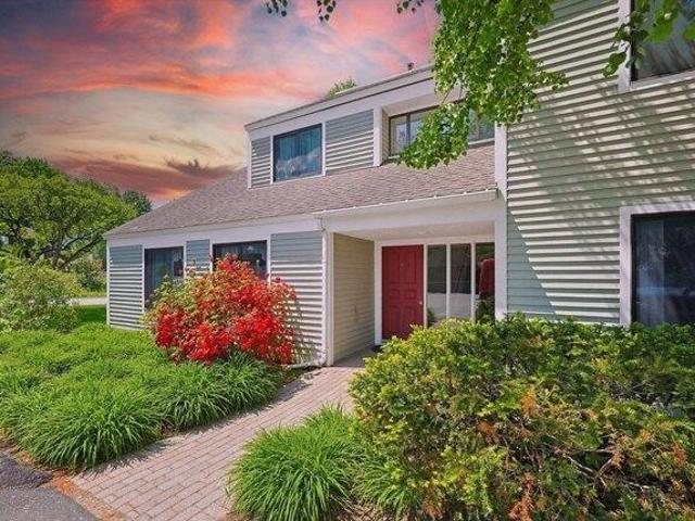 2 bedroom, Concord MA 01742 102778921