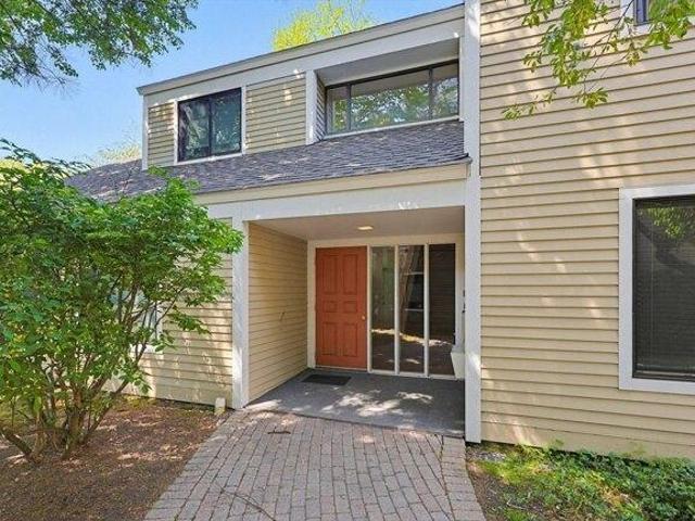 2 bedroom, Concord MA 01742 104848719