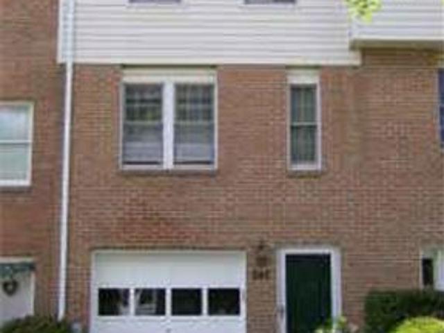 2 Bedroom Condo For Rent