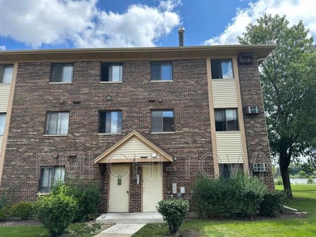 2 Bedroom Condo for Rent at 3 Echo Ct #5, Vernon Hills, IL 60061