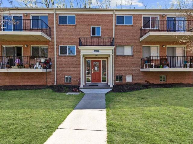 2 Bedroom Condo for Rent at 10619 Weymouth St #201, North Bethesda, MD 20814 North Bethesda