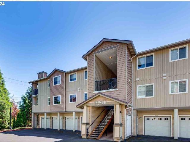 2 Bedroom Condo for Rent at 10834 Ne Holly St, Hillsboro, OR 97006 Sommerset West Elmonica South