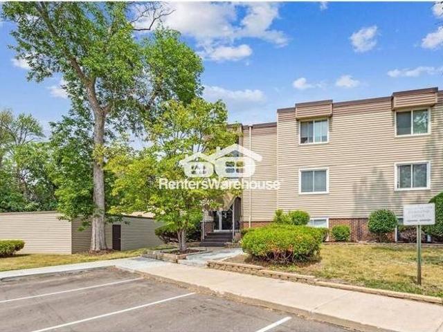 2 Bedroom Condo for Rent at 10840 Rockford Rd #203, Plymouth, MN 55442