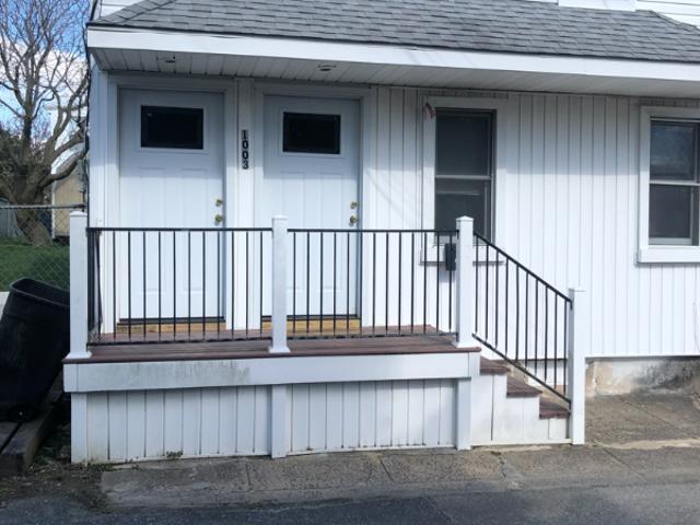 2 Bedroom Condo for Rent at 1003 School St #B, Historic New Castle, DE 19720