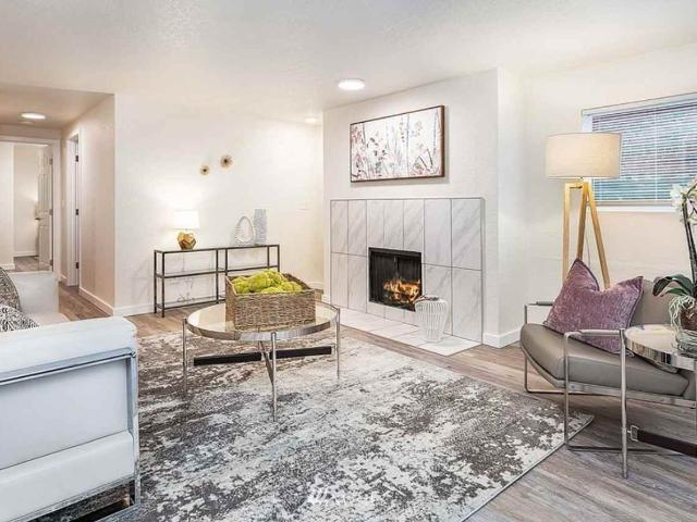 2 Bedroom Condo for Rent at 1001 W Howe St #A2, Seattle, WA 98119 West Queen Anne