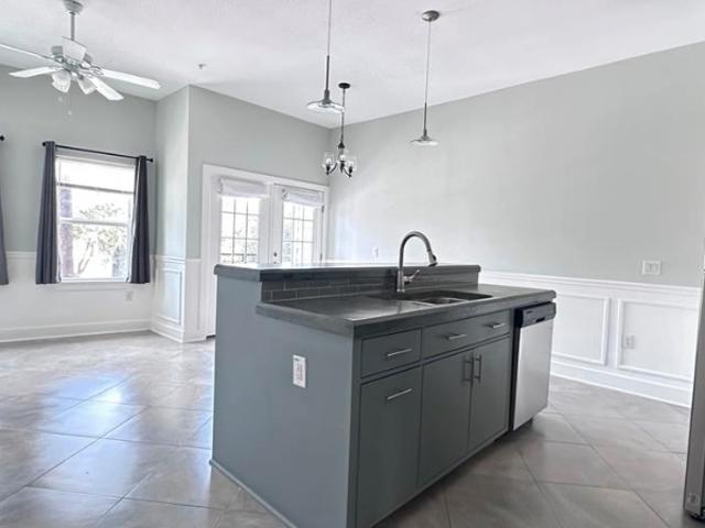 2 Bedroom Condo for Rent at 1011 Studemont Street #25.34, Houston, TX 77007 Washington Ave Memorial Park