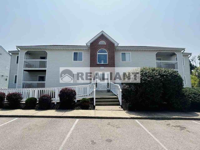 2 Bedroom Condo for Rent at 10136 Carnation Ct #9, Florence, KY 41042