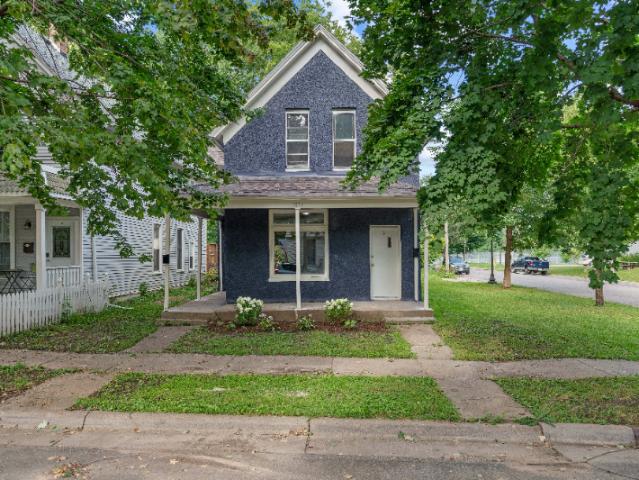 2 Bedroom Condo for Rent at 1039 Victoria St N #1, St. Paul, MN 55103 South Como