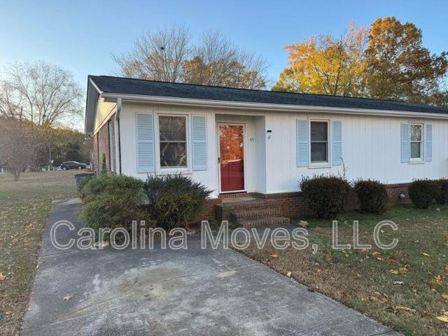 2 Bedroom Condo for Rent at 115 Wardview Avenue #A, Greenville, SC 29617