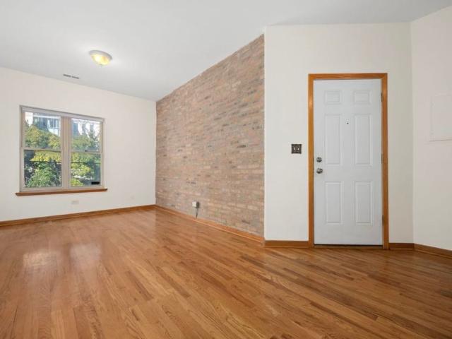 2 Bedroom Condo for Rent at 1167 E 61st St #2, Chicago, IL 60637 Woodlawn