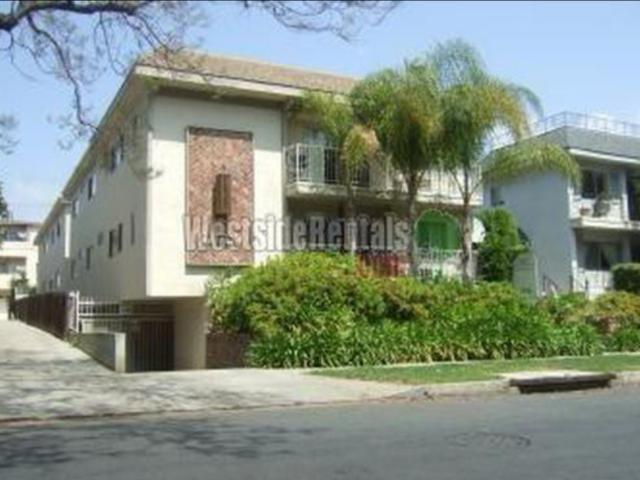 2 Bedroom Condo for Rent at 11929 Kiowa Ave #2, Los Angeles, CA 90049 Brentwood