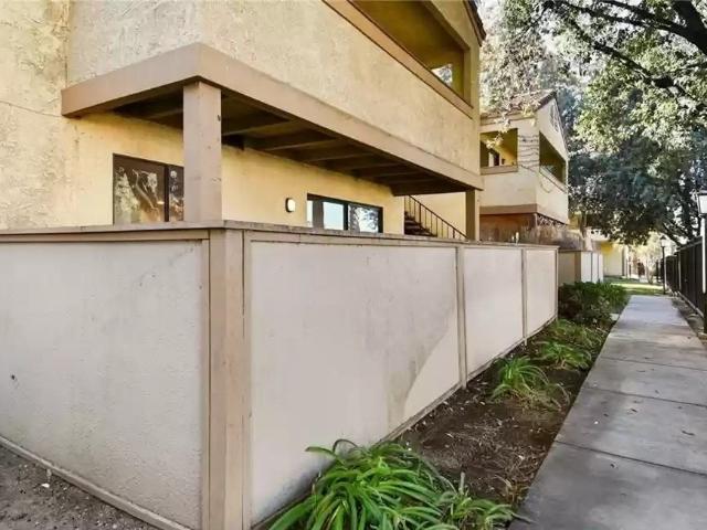 2 Bedroom Condo for Rent at 1110 W Blaine St, Riverside, CA 92507 University