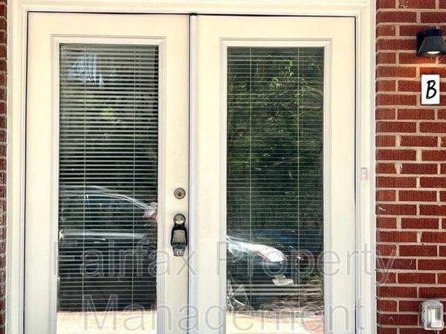 2 Bedroom Condo for Rent at 1112 E Lawson St #B, Durham, NC 27701