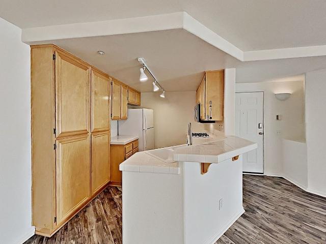 2 Bedroom Condo for Rent at 11145 Affinity Ct #21, San Diego, CA 92131 Miramar Ranch North