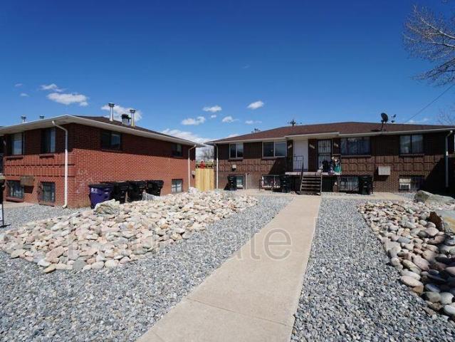 2 Bedroom Condo for Rent at 1118 Rosemary St #3, Denver, CO 80220 East Colfax