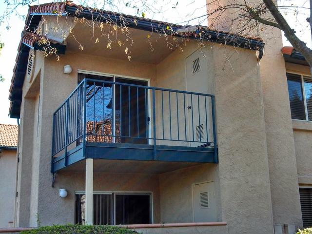 2 Bedroom Condo for Rent at 11337 Avenida De Los Lobos #G, San Diego, CA 92127 Rancho Bernardo