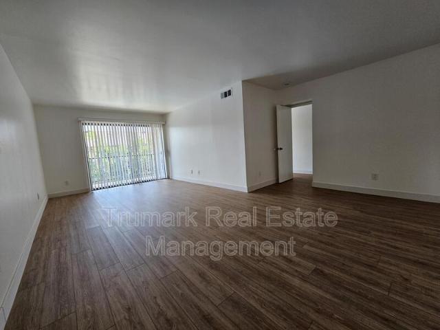 2 Bedroom Condo for Rent at 1138 San Rafael Ave #10, Glendale, CA 91202 Verdugo Viejo