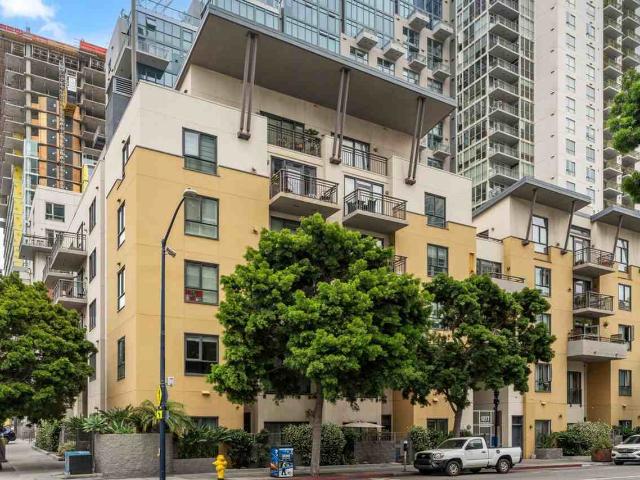 2 Bedroom Condo for Rent at 1277 Kettner Blvd, San Diego, CA 92101 Core Columbia