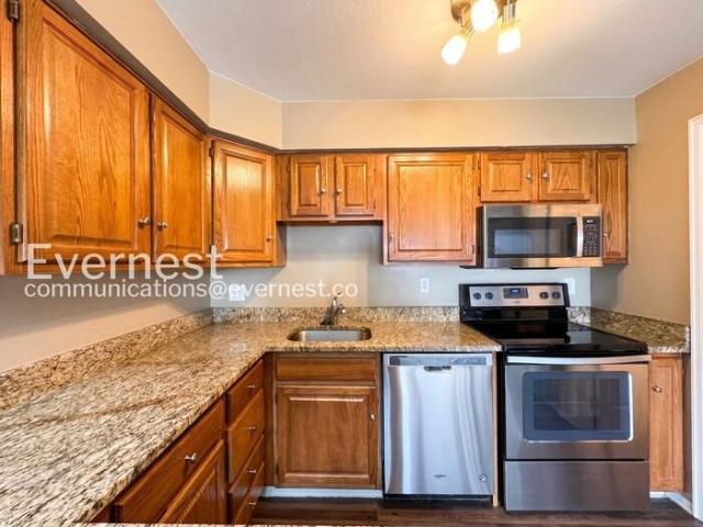 2 Bedroom Condo for Rent at 12043 W Cross Dr #301, Littleton, CO 80127