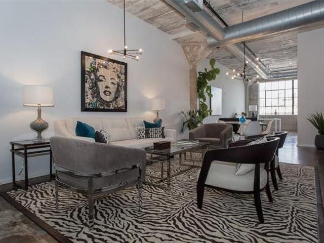 2 Bedroom Condo for Rent at 120 Saint Louis Avenue #1251, Fort Worth, TX 76104