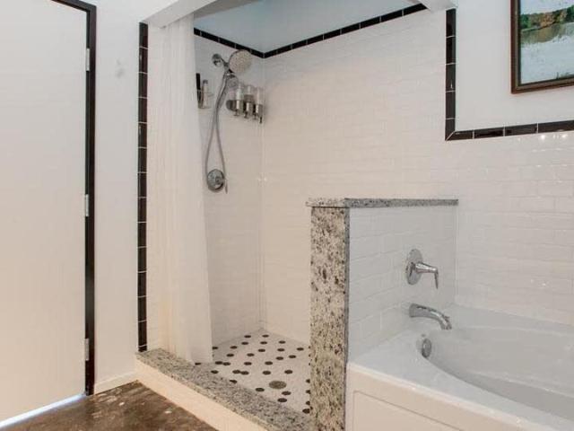 2 Bedroom Condo for Rent at 120 Saint Louis Avenue #182, Fort Worth, TX 76104