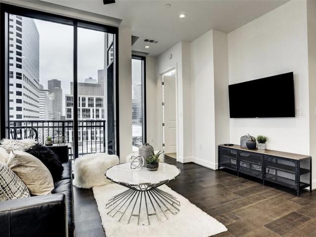 2 Bedroom Condo for Rent at 1211 Caroline Street #588, Houston, TX 77002 Downtown Houston