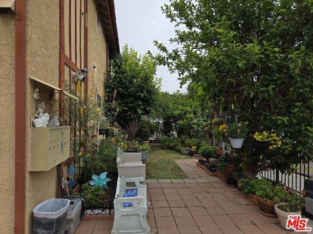 2 Bedroom Condo for Rent at 1233 Tamarind Ave #3 3, Los Angeles, CA 90038 Hollywood Studio District