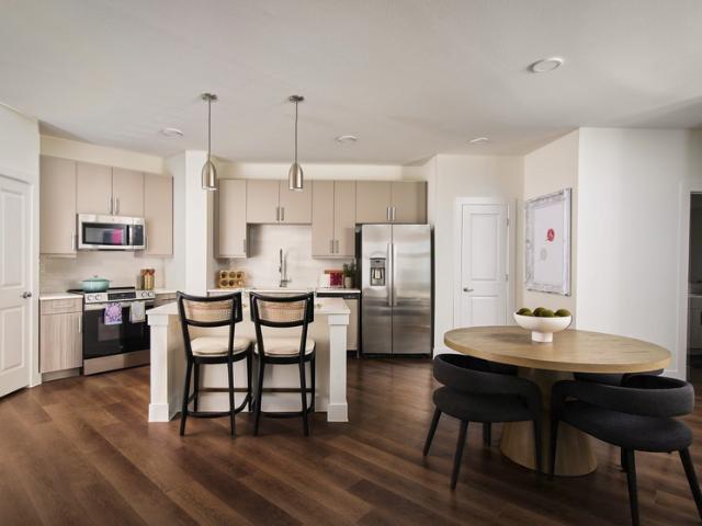 2 Bedroom Condo for Rent at 1402 Carrollton Parkway #100.6, Carrollton, TX 75010