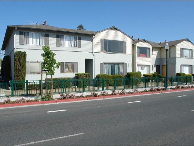 2 Bedroom Condo for Rent at 1411 East 3rd Avenue #6, San Mateo, CA 94401 Shoreview