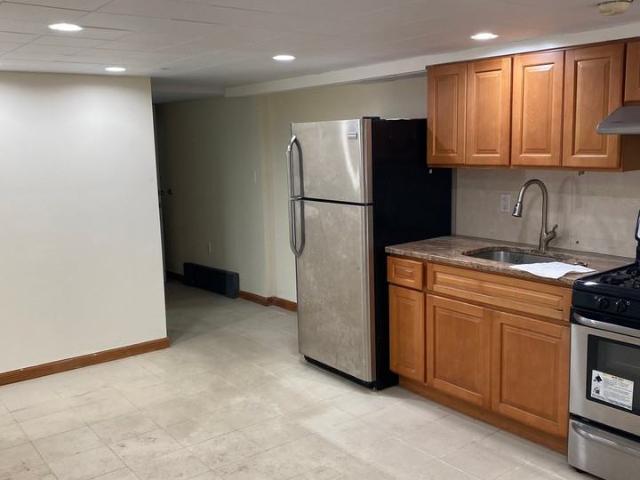 2 Bedroom Condo for Rent at 141 14 Booth Memorial Ave #1B, New York, NY 11355 Flushing