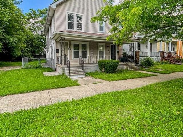 2 Bedroom Condo for Rent at 159 E Bennett Ave, Ferndale, MI 48220