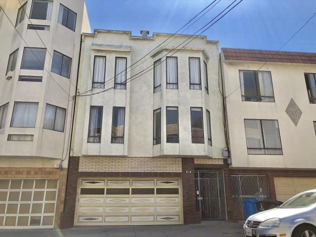 2 Bedroom Condo for Rent at 150 Blake St #201, San Francisco, CA 94118 Lone Mountain