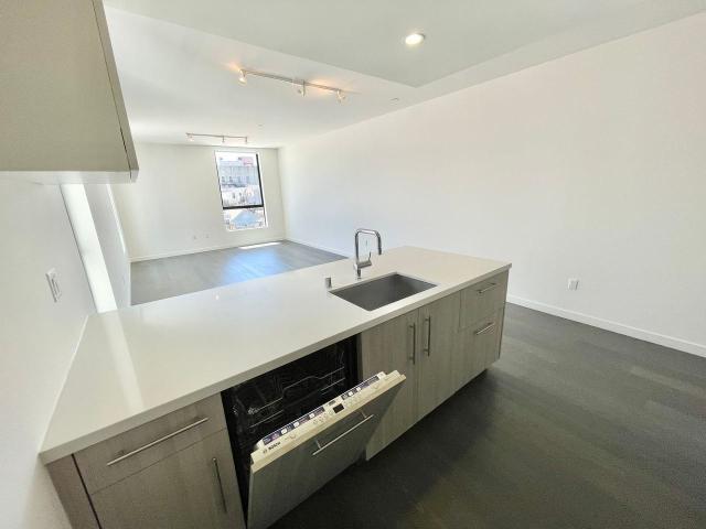 2 Bedroom Condo for Rent at 1515 15th St #407, San Francisco, CA 94103 Mission