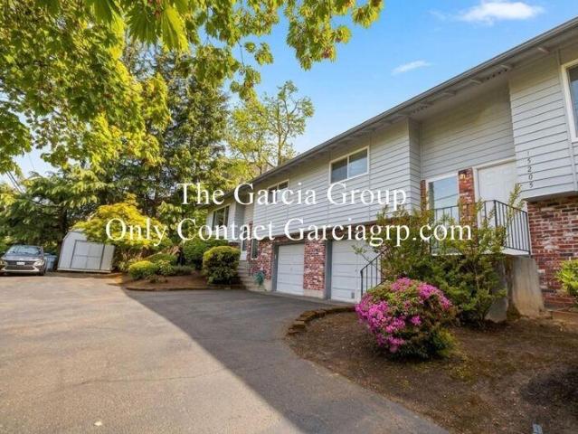 2 Bedroom Condo for Rent at 15205 Sw 119th Ave, Tigard, OR 97224 Tigard Neighborhood Area 12