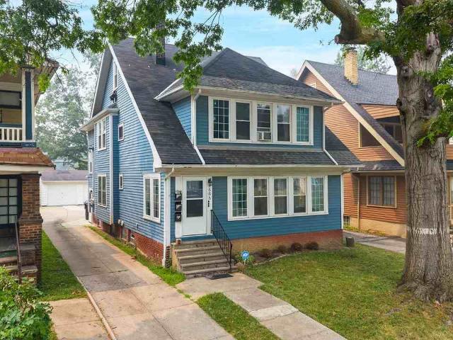 2 Bedroom Condo for Rent at 1668 Coventry Rd #1, Cleveland Heights, OH 44118 Cleveland Heights