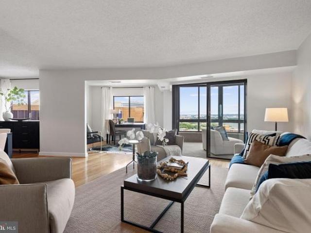 2 Bedroom Condo for Rent at 1600 N Oak St, Arlington, VA 22209 Radnor Fort Myer Heights