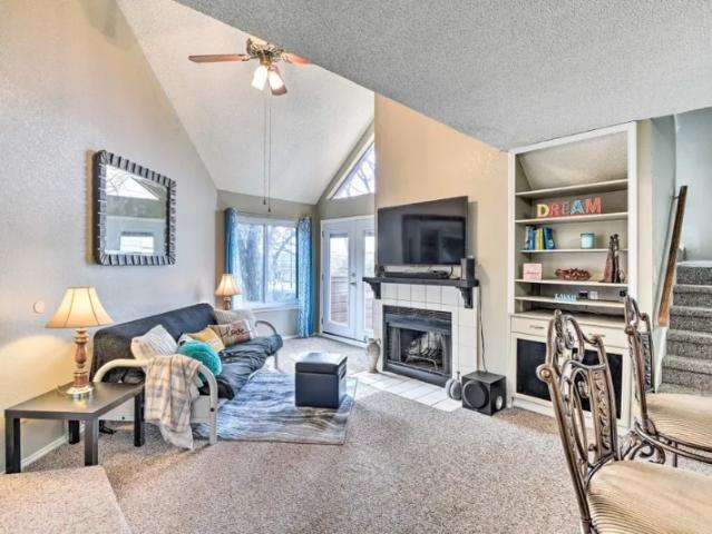 2 Bedroom Condo for Rent at 1700 Baird Farm Cir, Arlington, TX 76006