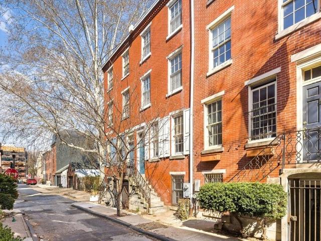 2 Bedroom Condo for Rent at 1923 Waverly St, Philadelphia, PA 19146 Rittenhouse Square