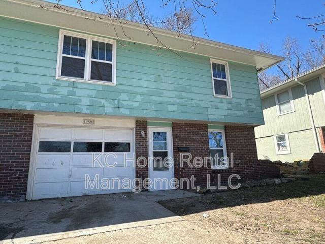 2 Bedroom Condo for Rent at 1926 S 14th St, Kansas City, KS 66103 Shawnee Heights