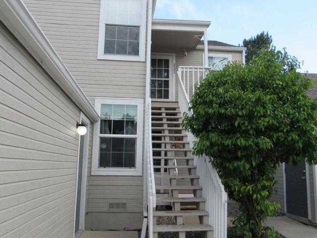 2 Bedroom Condo for Rent at 2052 Sunridge Cir, Broomfield, CO 80020 Lac Amora