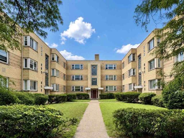 2 Bedroom Condo for Rent at 2057 E 72nd St #3, Chicago, IL 60649 South Shore