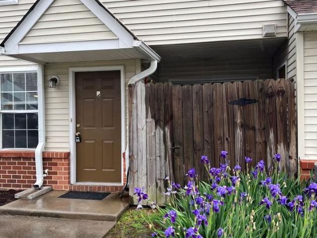 2 Bedroom Condo for Rent at 201 Quarter Trl Apt B, Newport News, VA 23608 Lee Hall