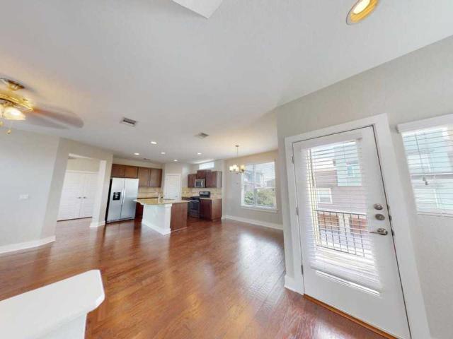 2 Bedroom Condo for Rent at 2021 Geniveive Ln, Austin, TX 78741 Parker Lane