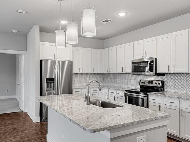 2 Bedroom Condo for Rent at 2100 Legacy Drive #41.222, Plano, TX 75023