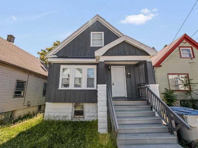 2 Bedroom Condo for Rent at 2132 S 23rd St, Milwaukee, WI 53215 Forest Home Hills