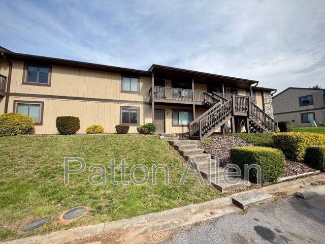 2 Bedroom Condo for Rent at 21 Dawnwood Cir, Asheville, NC 28803 Bunea Vista