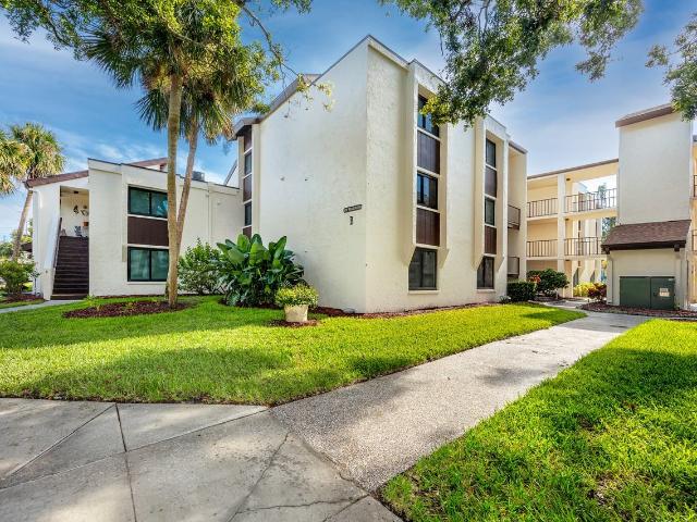 2 Bedroom Condo for Rent at 2207 Belleair Road #B4, Clearwater, FL 33764