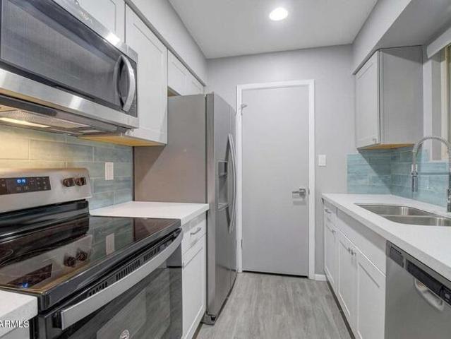 2 Bedroom Condo for Rent at 2220 W Dora St #214, Mesa, AZ 85201