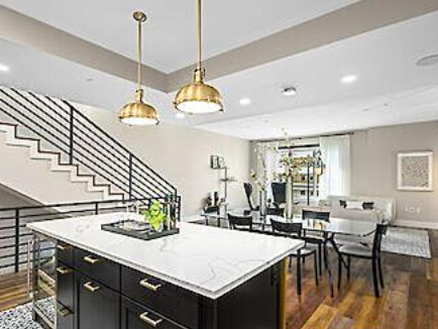 2 Bedroom Condo for Rent at 2220 Westcreek Lane #5562, Houston, TX 77027 Great Uptown